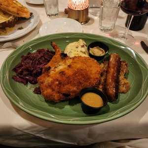 COOPERAGE INN - 280 Photos & 306 Reviews - 2218 Sound Ave, Baiting ...