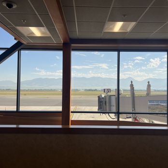 BOZEMAN YELLOWSTONE INTERNATIONAL AIRPORT - BZN - Updated July 2024 ...