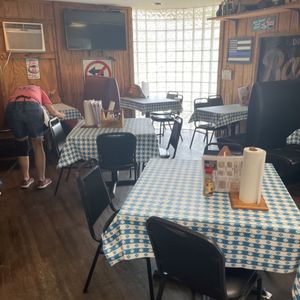 BRENDA’S BAR B Q PIT - Updated July 2024 - 55 Photos & 36 Reviews ...