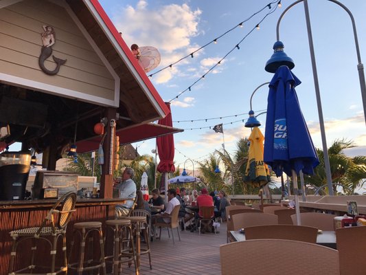 Dead Freddies Island Grill - Takeout & Delivery - 368 Photos & 580 ...