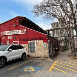 IRON WORKS BARBECUE - Updated October 2025 - 911 Photos & 1330 Reviews ...