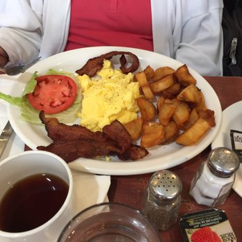 CROMWELL GRILL - Updated December 2025 - 15 Photos & 12 Reviews - 137 ...