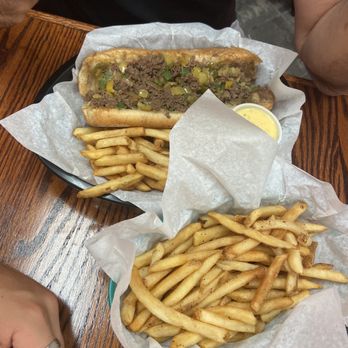 CHEESESTEAK HOUSE - Updated September 2024 - 50 Photos & 35 Reviews ...