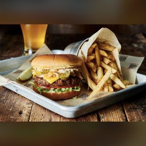 THE BURGER POET - Updated November 2025 - 21 Photos & 17 Reviews - 175 ...