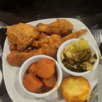 MR CHARLES CHICKEN AND FISH UPTOWN - Updated October 2025 - 77 Reviews ...