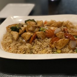 MITSU NEKO FUSION CUISINE AND SUSHI - Updated December 2024 - 353 ...