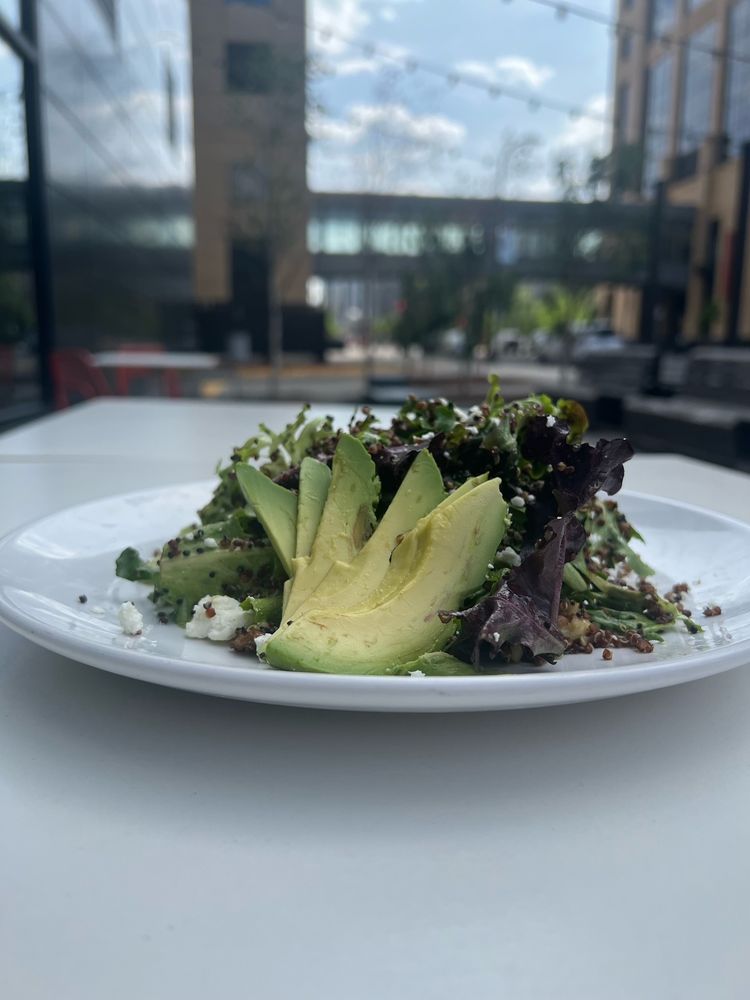 OUI BAR + KTCHN - Updated October 2025 - 43 Photos & 23 Reviews - 609 S ...