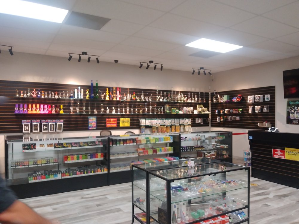 HEADRUSH SMOKE SHOP - Updated December 2025 - 410 Mesquite St, Alice ...