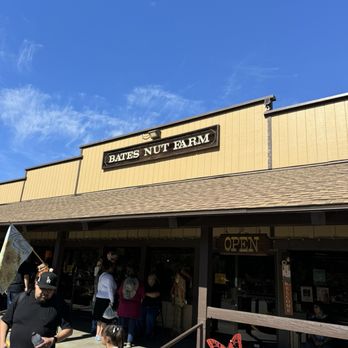 BATES NUT FARM - Updated October 2025 - 1843 Photos & 537 Reviews ...