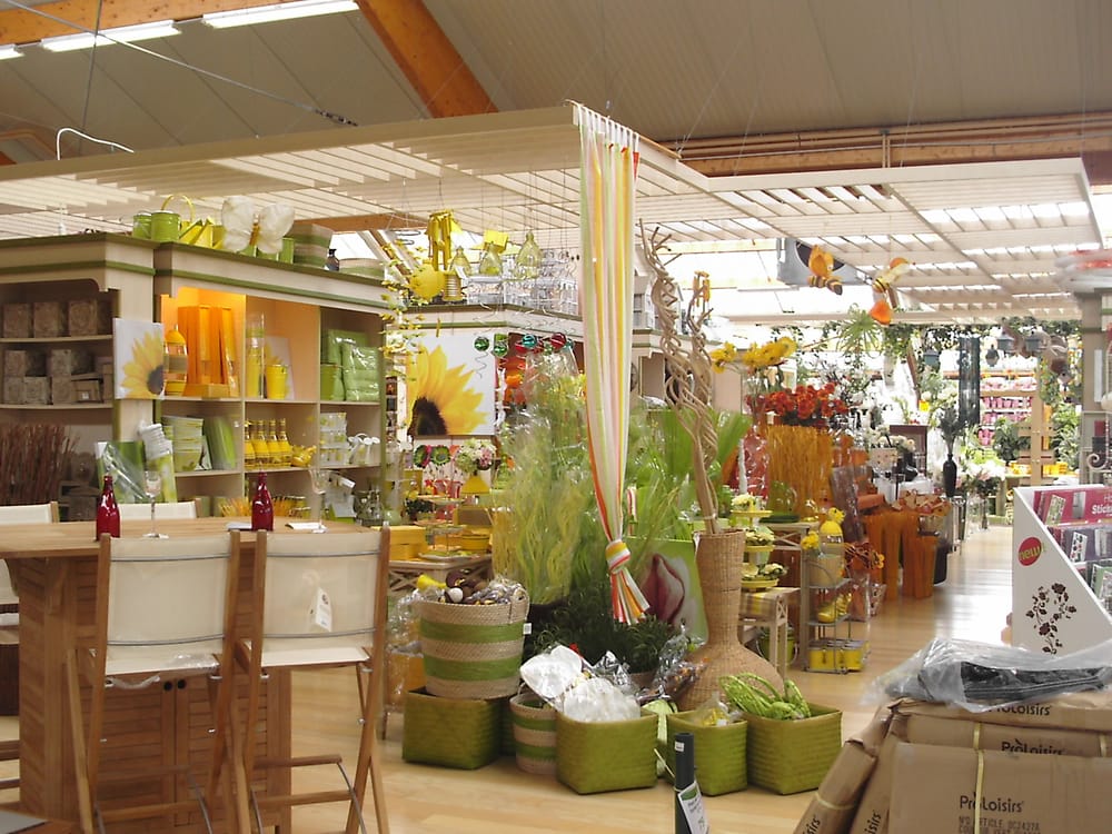 JARDILAND - Updated September 2024 - 13 Photos - 110 rue Perruet ...