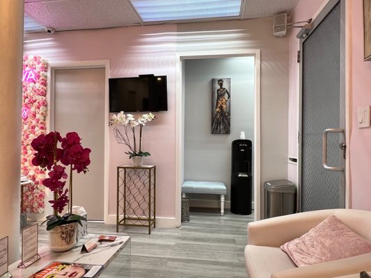 SKINOVA MEDSPA - Updated May 2024 - 80 Photos & 109 Reviews - 43 West ...