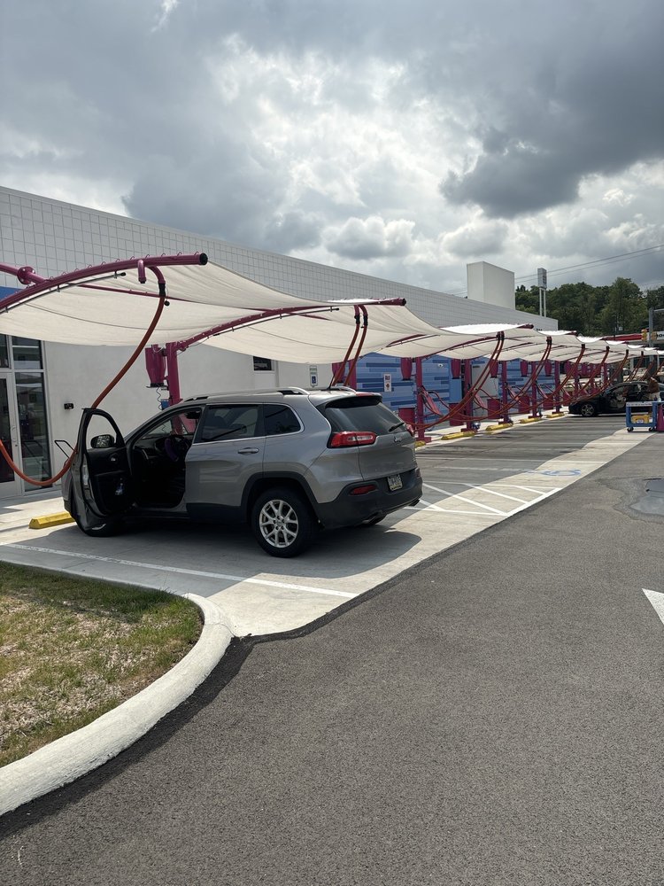 MODWASH - Updated October 2025 - 105 Murtland Ave, Washington ...