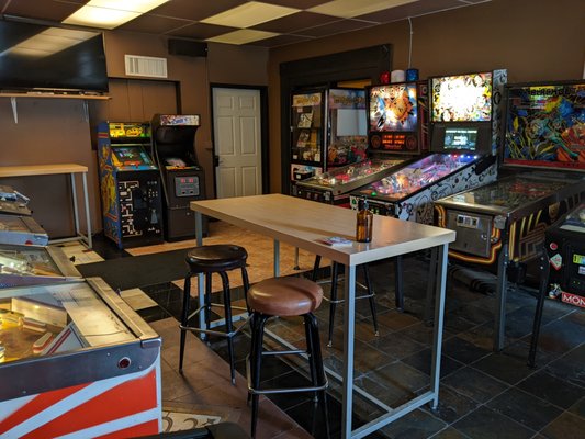 WHITE BUFFALO SALOON - Updated December 2025 - 129 Photos & 69 Reviews ...