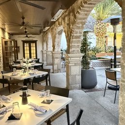 SAINT - Updated September 2025 - 393 Photos & 152 Reviews - 44 Avenida ...