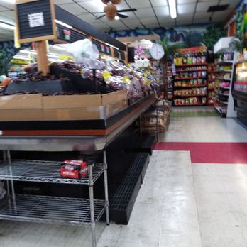 LA BODEGA MARKET - Updated May 2025 - 33 Photos & 26 Reviews - 2434 ...