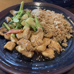 SAKE HOUSE - Updated July 2025 - 20 Photos & 69 Reviews - 222 Elm St ...