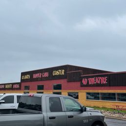 KNUCKLEHEADS TRAMPOLINE PARK, RIDES AND BOWLING - Updated December 2025 ...