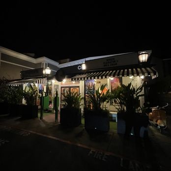 CINELOUNGE - Updated June 2025 - 142 Photos & 69 Reviews - 40 Main St ...