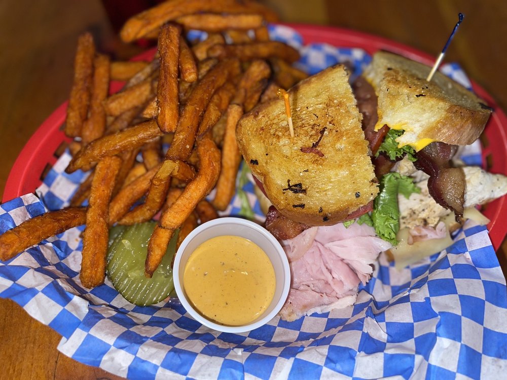 BUFFALO BAR & GRILL - Updated March 2025 - 296 Photos & 510 Reviews ...