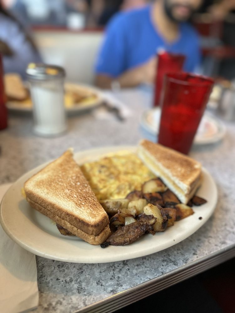 DAD’S COPAKE DINER - Updated December 2025 - 83 Photos & 115 Reviews ...