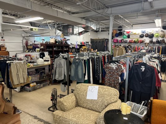 UPSCALE RESALE STL - Updated December 2025 - 2155 Woodson Rd, Overland ...