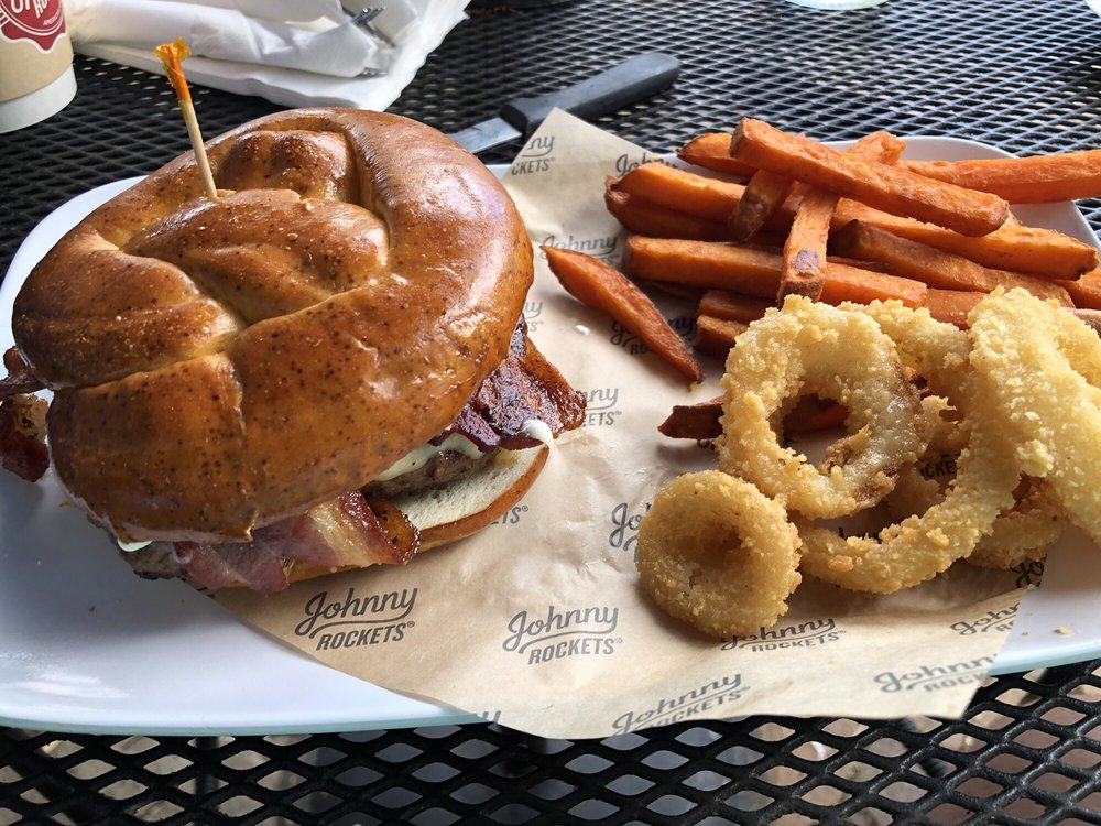 JOHNNY ROCKETS - 76 Photos & 64 Reviews - Burgers - 976 Old Mill Run ...
