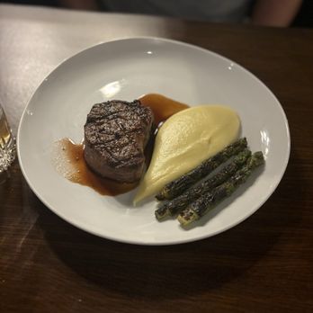 BARONS ON 1ST - Updated October 2025 - 147 Photos & 44 Reviews - 302 E ...