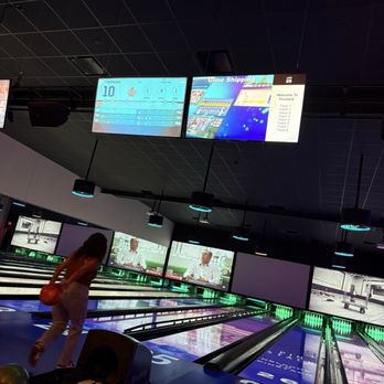 PINSTACK - Updated December 2025 - 324 Photos & 450 Reviews - 2750 W I ...