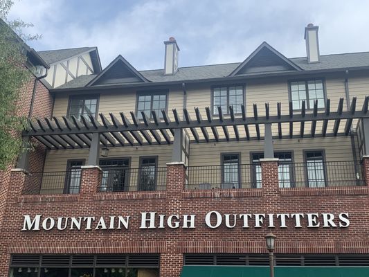 MOUNTAIN HIGH OUTFITTERS - Updated August 2025 - 17 Photos & 32 Reviews ...