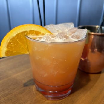 BACK 9 GOLF & ENTERTAINMENT - Updated May 2025 - 248 Photos & 94 ...