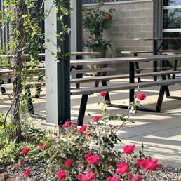 DESTIHL RESTAURANT & BREW WORKS - Updated June 2025 - 718 Photos & 949 ...