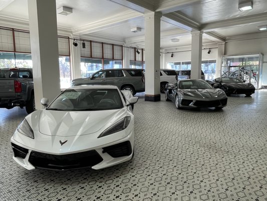 OAKLAND CHEVROLET - Updated January 2026 - 32 Photos & 65 Reviews ...