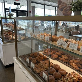 TOUS LES JOURS - Updated July 2025 - 236 Photos & 23 Reviews - 15 W Golf Rd, Arlington Heights ...