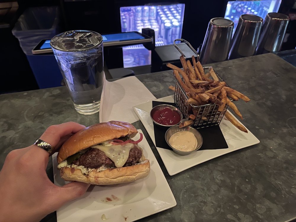 TALON BAR - Updated August 2024 - 56 Photos & 91 Reviews - 220 Wyckoff ...