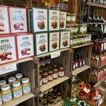 THE APPLE BARN & CIDER MILL - Updated December 2025 - 695 Photos & 542 ...