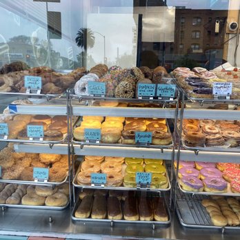California Donuts - Takeout & Delivery - 5651 Photos & 2802 Reviews ...