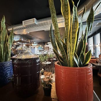 BEA - Updated January 2025 - 2671 Photos & 3049 Reviews - 403 W 43rd St ...