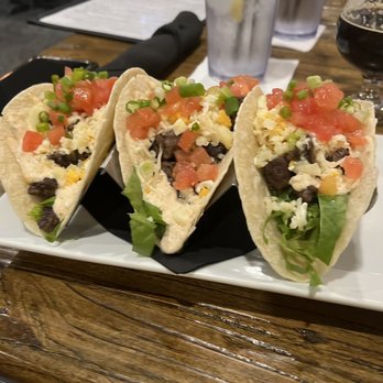 CRAFT 60 TAPHOUSE & GRILL - Updated December 2025 - 196 Photos & 148 ...