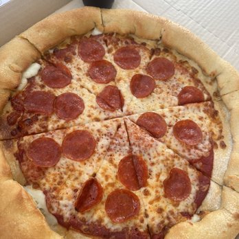 PIZZA HUT - Updated July 2025 - 18 Photos & 108 Reviews - 3009 N Clark ...