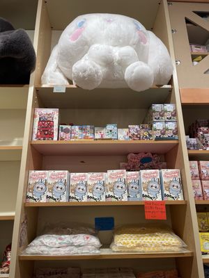 MOCHI - Updated September 2025 - 11 Photos - 631 State St, Madison ...