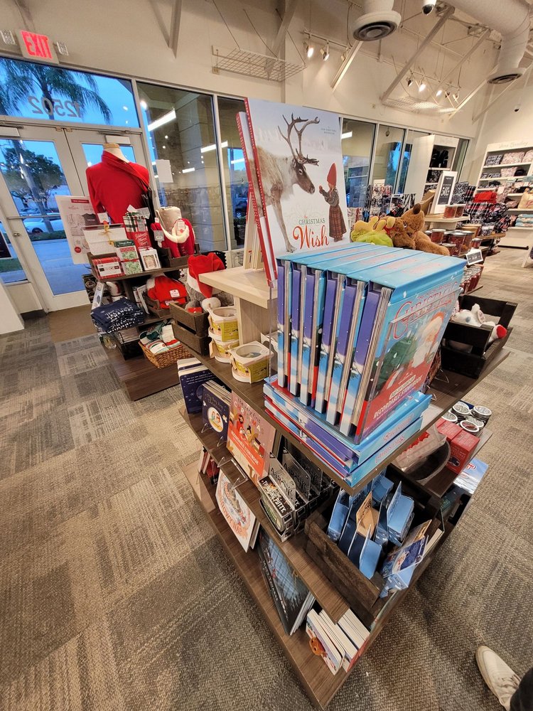 AMY’S HALLMARK SHOP - Updated August 2025 - 49 Photos & 13 Reviews ...