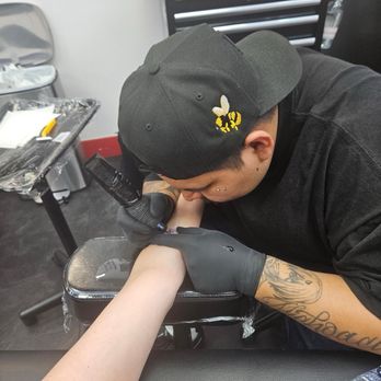 CREATIVE MINDS TATTOO - Updated December 2025 - 149 Photos & 46 Reviews ...