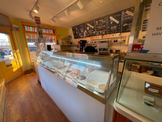 FREDERICK FUDGE & ICE CREAM - Updated March 2025 - 68 Photos & 99 ...