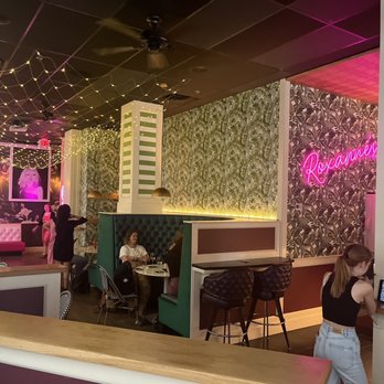 ROXANNE’S - Updated December 2024 - 250 Photos & 160 Reviews - 6B ...