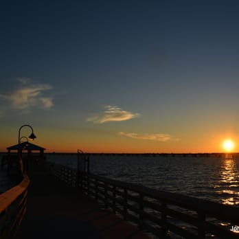 SUNSET POINT - Updated November 2025 - 19 Photos - Massena St. at Lake ...