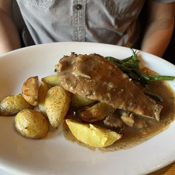 BRUNOS ITALIAN KITCHEN - Updated October 2024 - 3309 Photos & 2608 ...