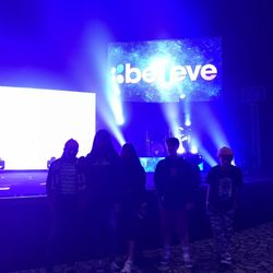 CROSSROADS CHRISTIAN CHURCH - 29 Photos & 14 Reviews - 6450 S State Hwy ...