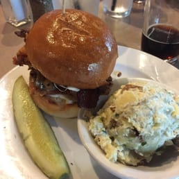 HOP VALLEY BREWING COMPANY - Updated July 2025 - 327 Photos & 636 ...