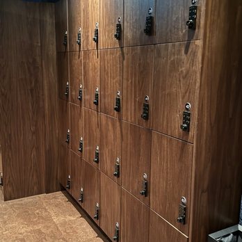 JAYBIRD STUDIO - Updated January 2026 - 776 Kingsway, Vancouver ...