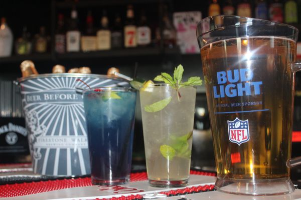 SUNSET PATIO BAR - Updated January 2026 - 16 Photos - 869 S Boulder Hwy ...